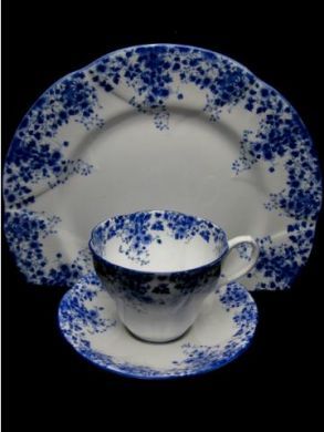 Royal Albert Dainty Blue dinnerware