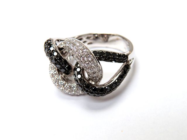 Modern Diamond Fashion Ring