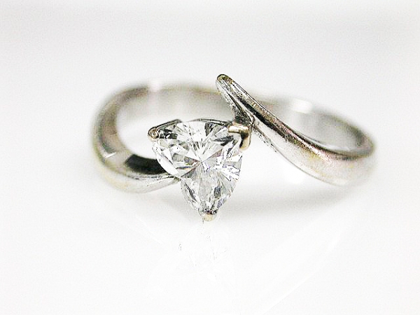 Modern Diamond Heart Solitaire Ring